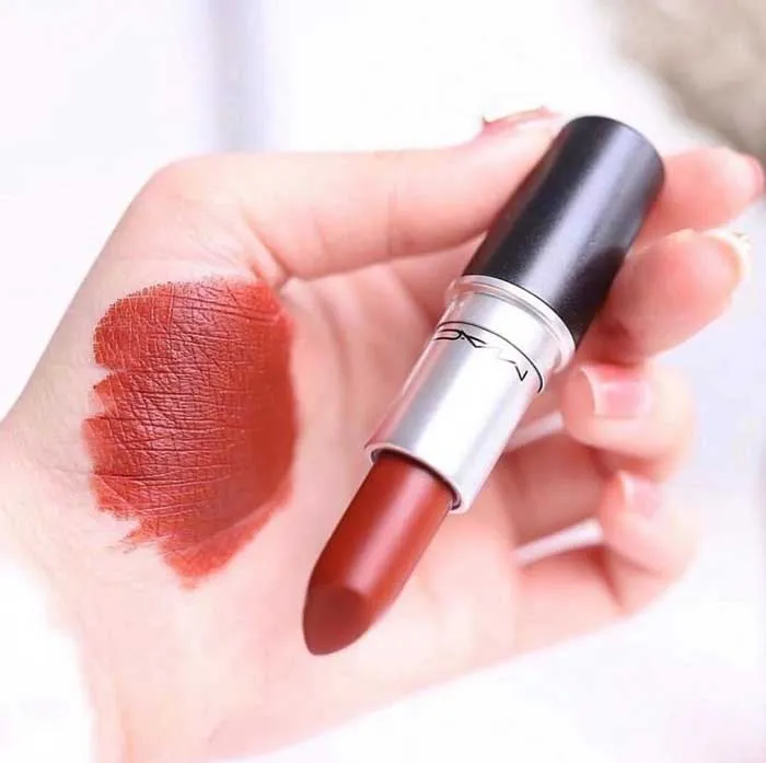 Review so sánh son MAC Ruby Woo và MAC Chili chi tiết nhất