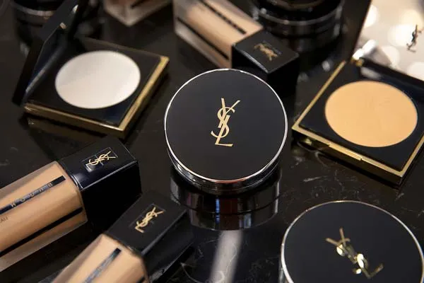 Review top 3 phấn nước YSL cushion chính hãng mịn đẹp nhất