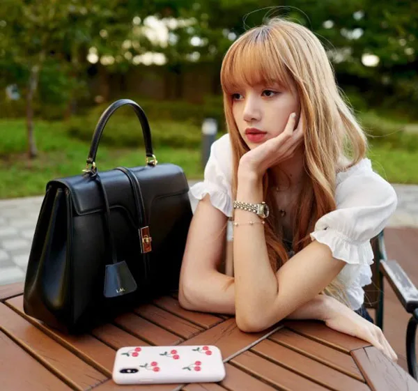 Top 6 phong cách thời trang của Lisa Blackpink lộng lẫy và cool ngầu
