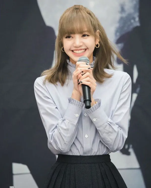 Top 6 phong cách thời trang của Lisa Blackpink lộng lẫy và cool ngầu