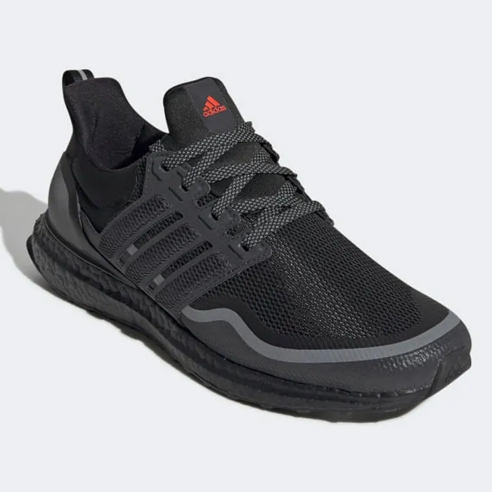 Top 10 giày chạy bộ Adidas nhất định phải có để bảo vệ chân