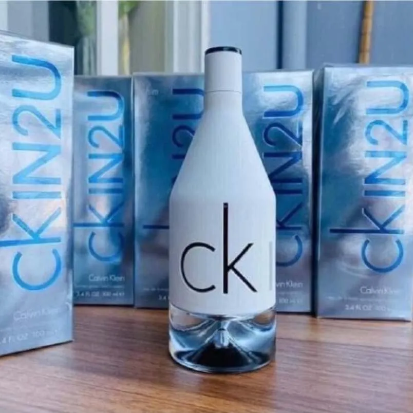 ̣̣9 chai nước hoa CK mùi nào thơm nhất lưu hương lâu bền?