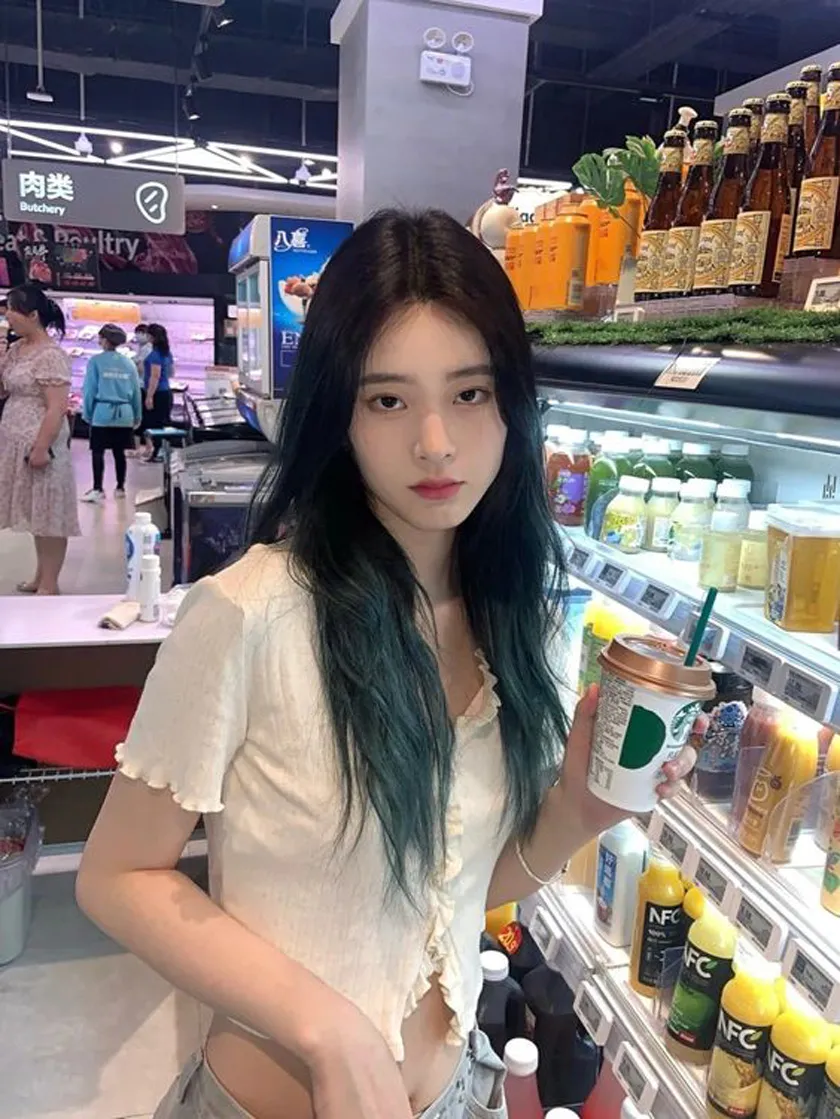 Top 14 màu tóc nâu rêu thời thượng và cá tính nhất