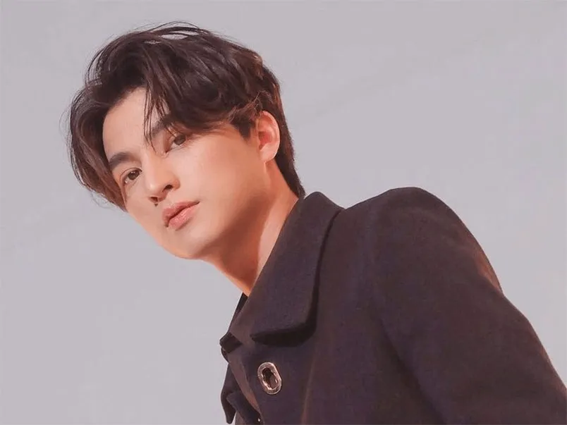 Top 12 kiểu tóc Middle Part cho nam giới đẹp nhất năm 2024