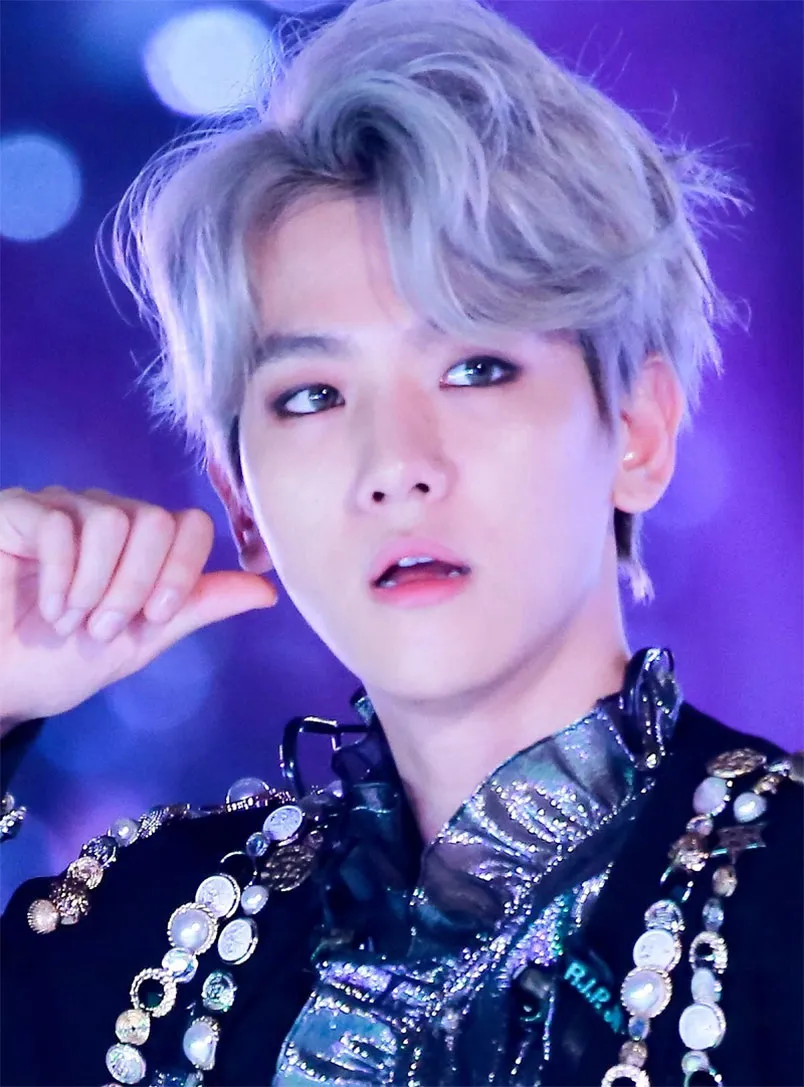 Top 12 kiểu tóc Middle Part cho nam giới đẹp nhất năm 2024