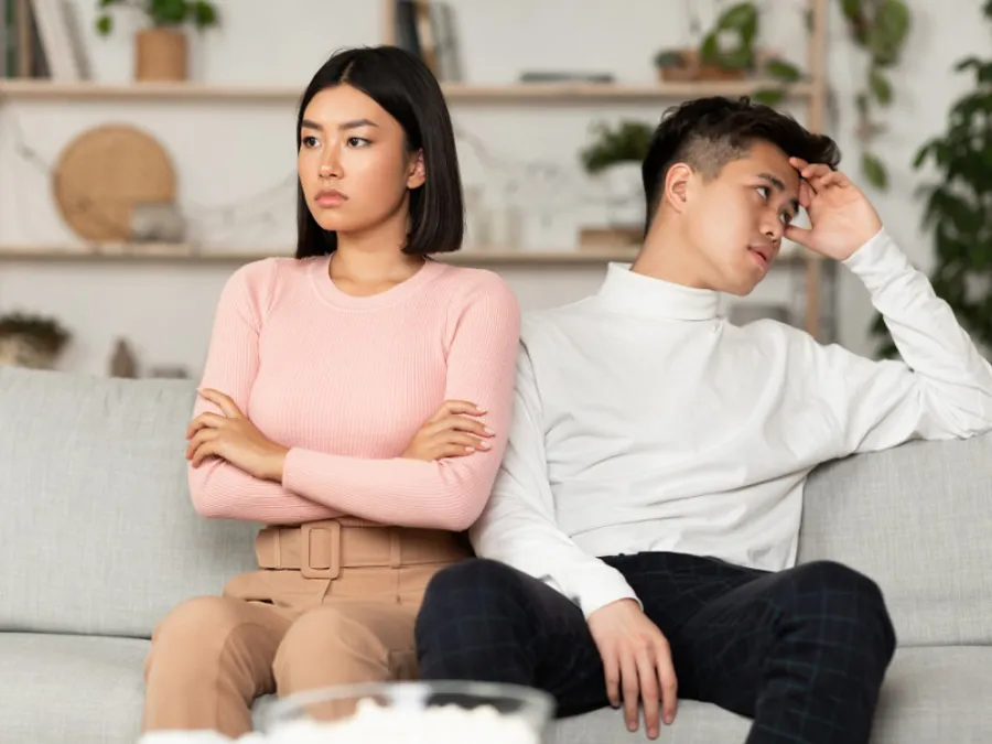 Overlove là gì? Những dấu hiệu nhận biết bạn có đang overlove trong tình yêu
