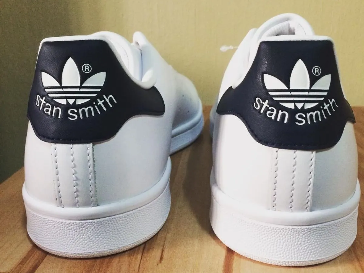 13 cách phân biệt giày Adidas Stan Smith thật giả real fake