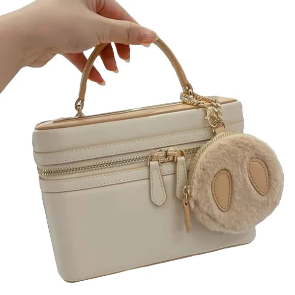 Túi Đeo Chéo Pedro Boxy Shoulder Bag PW2-76390057 Màu Trắng | Vua Hàng Hiệu