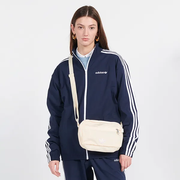 Túi Đeo Chéo Adidas Originals Premium Essentials Small Airliner Bag IX7508 Màu Kem | Vua Hàng Hiệu