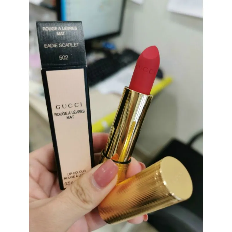 Son Gucci 502 Eadie Scarlet đỏ lạnh pha hồng - Gucci Rouge À Lèvres ...
