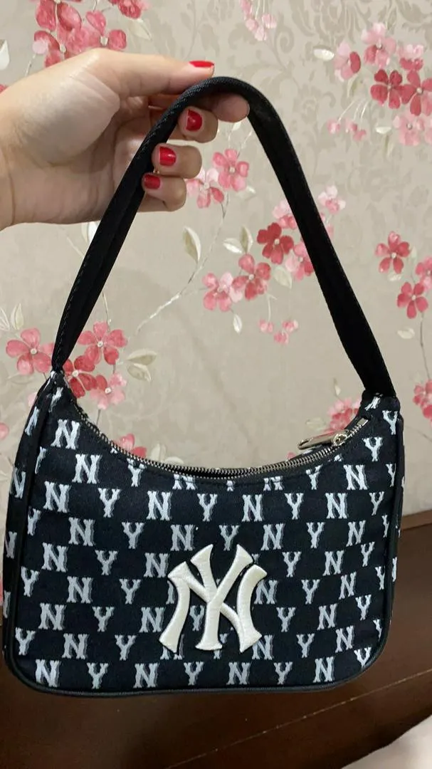 Mua Túi Xách MLB Monogram Jacquard Hobo New York Yankees 3ABQS012N ...