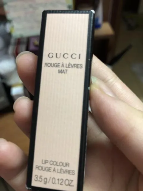 Son Gucci 502 Eadie Scarlet đỏ lạnh pha hồng - Gucci Rouge À Lèvres ...