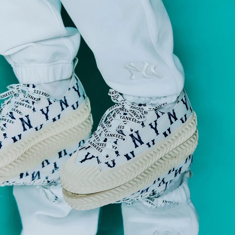Mua Giày Sneakers MLB Playball Monogram New York Yankees 3ACVVM12N ...