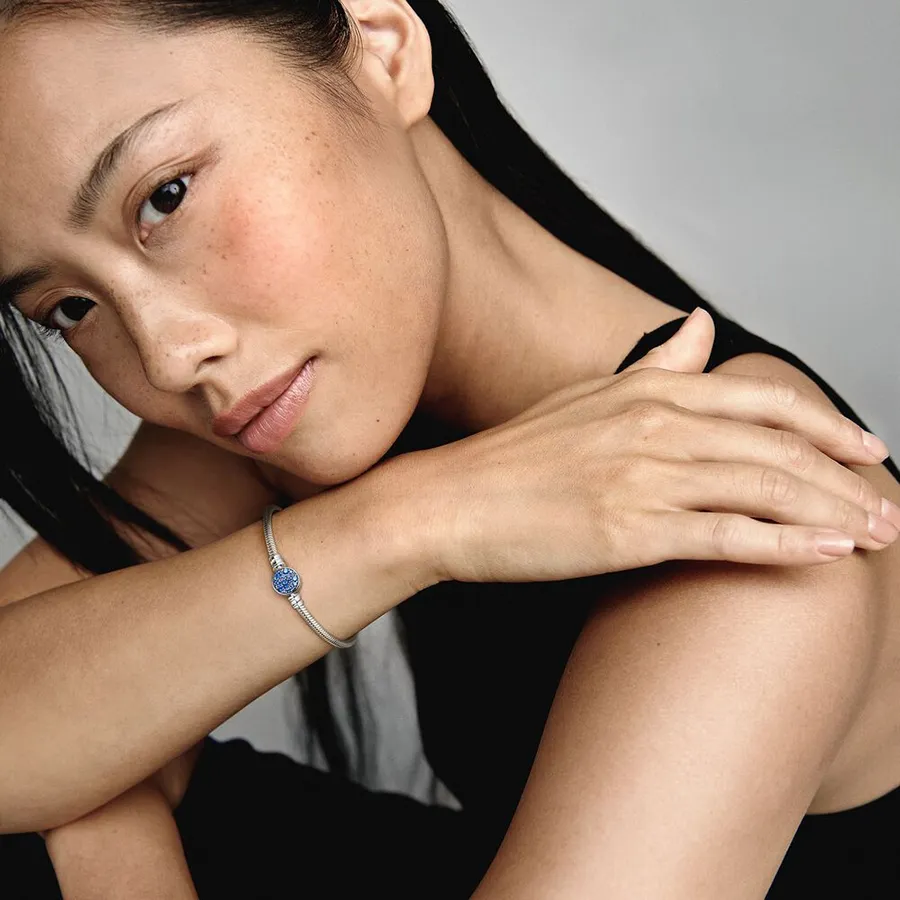 Mua Vòng Đeo Tay Nữ Pandora Moments Sparkling Blue Disc Clasp Snake ...