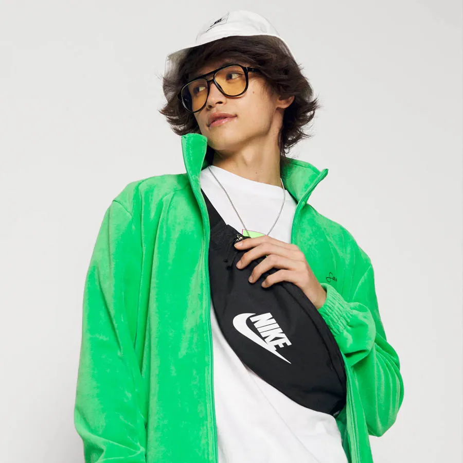 Mua Túi Đeo Chéo Nike Saszetka Nerka Heritage DB0490 259 Màu Đen - Nike ...