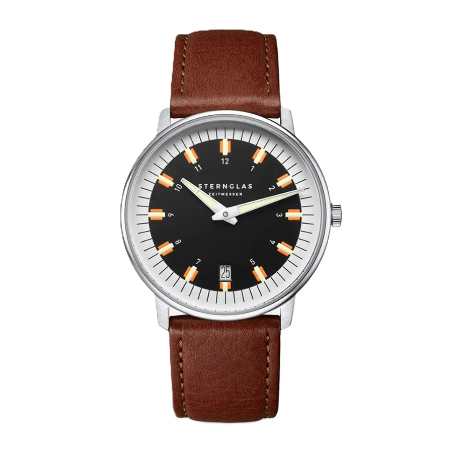 Người sáng lập Sternglas là Dustin Fontaine đã bắt đầu hành trình chế ...