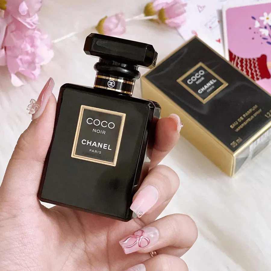 coco noir perfume description