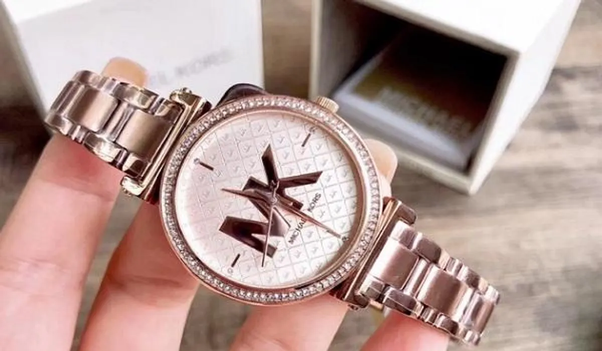 Cận cảnh "siêu phẩm" đồng hồ Michael Kors MK4335 cho nữ cực sang