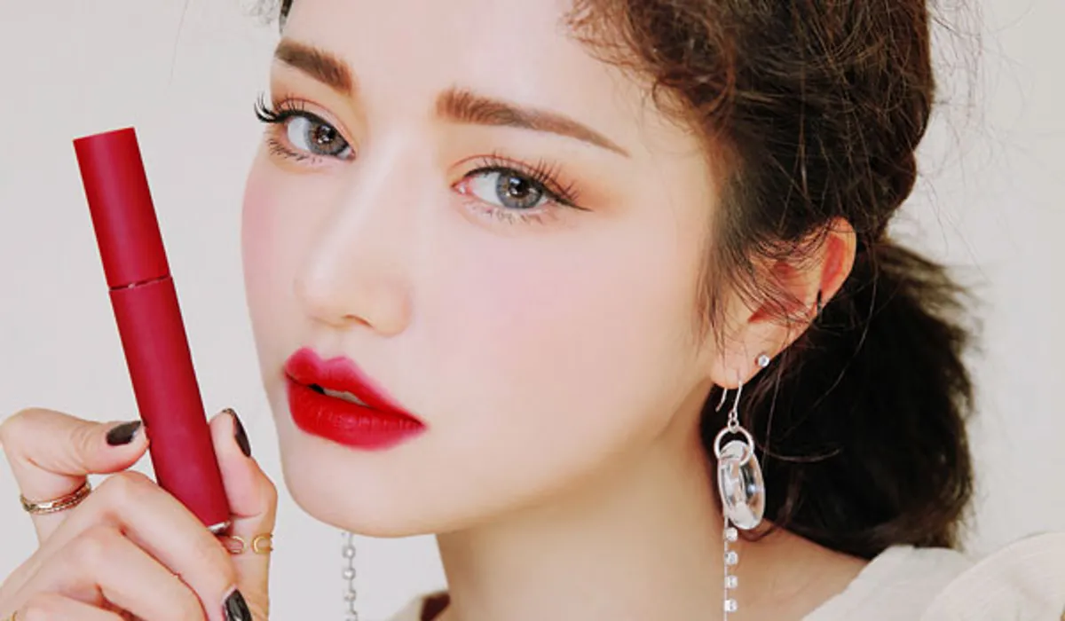 Son đỏ ruby hợp với da nào? Review 6 thỏi son màu đỏ ruby đẹp nhất